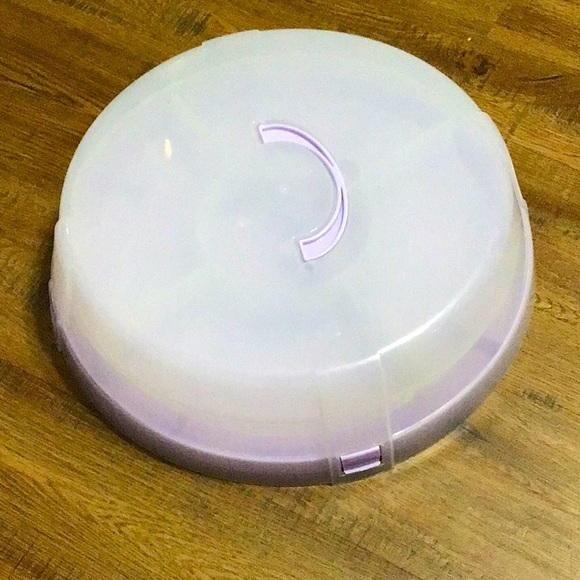 Kitchen | Fancy 4 Compartment Middle Dip Travel Tupperware | Poshmark